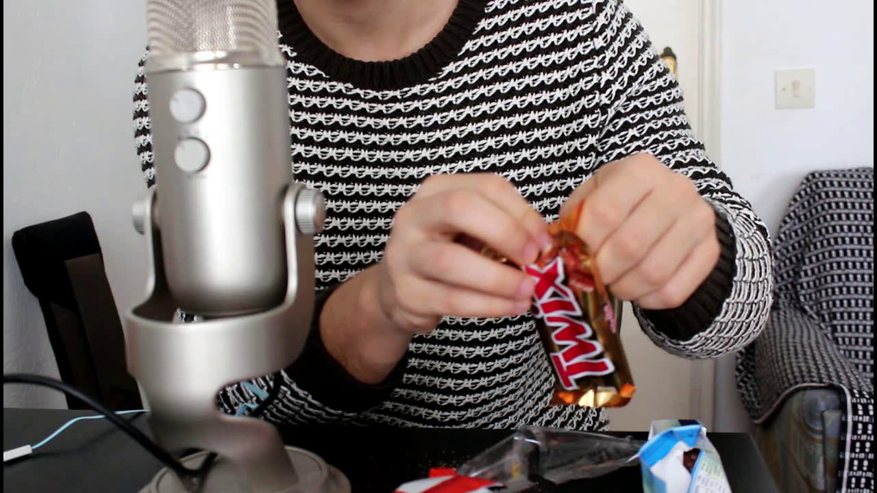 ASMR : CHOCOLATE BARS -Eating Sounds - YouTube