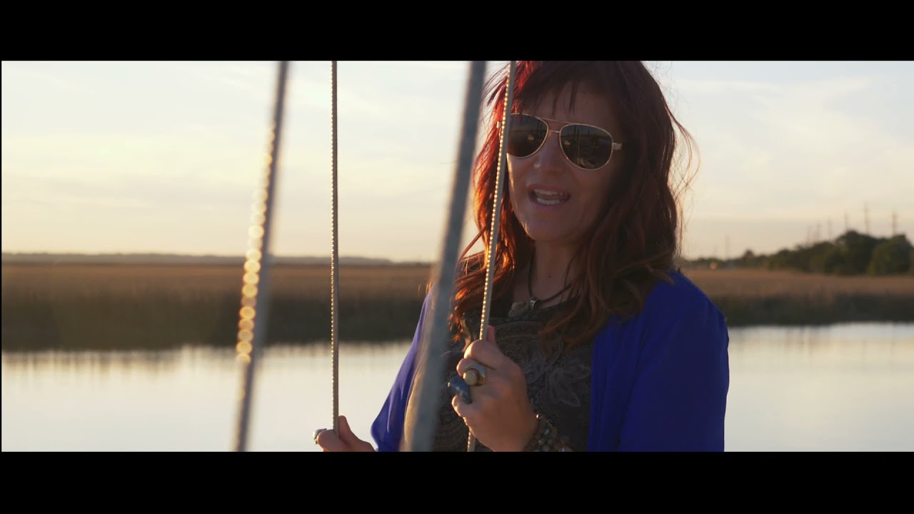 Josephine Johnson premieres new EP, 'Double High Five'