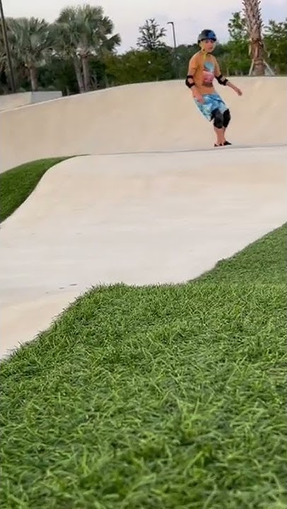 At the skate park 🛹 josh and gian #skateboarding - YouTube