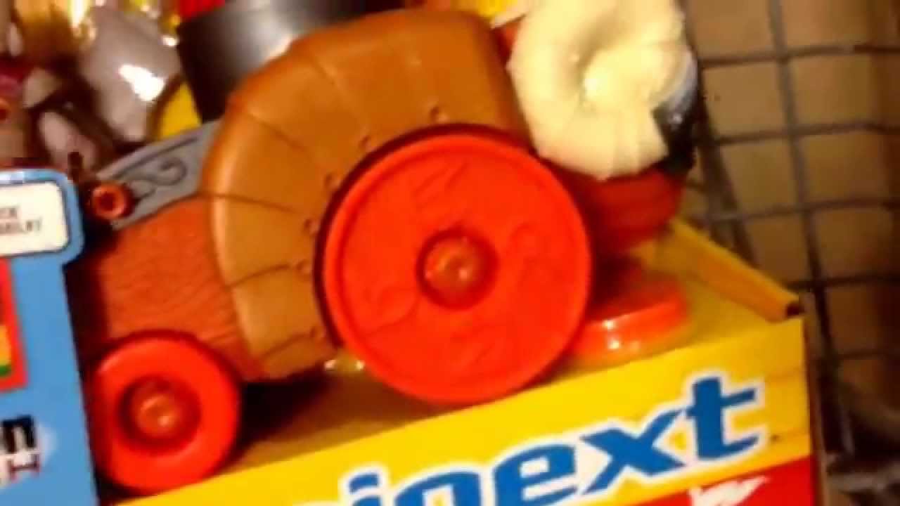 IMAGINEXT "Castle Battering Ram" Action Figure and Door Breaking ...