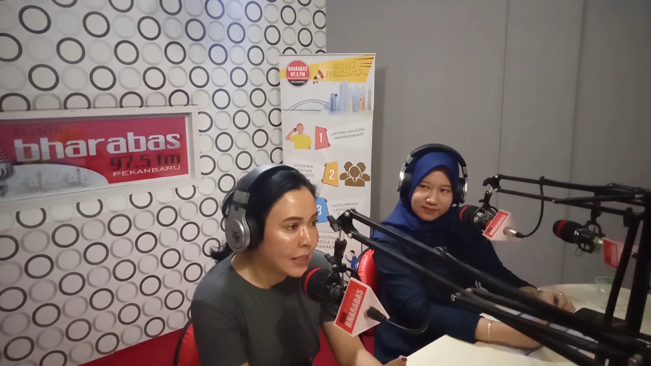 SES School | Radio Talkshow - YouTube