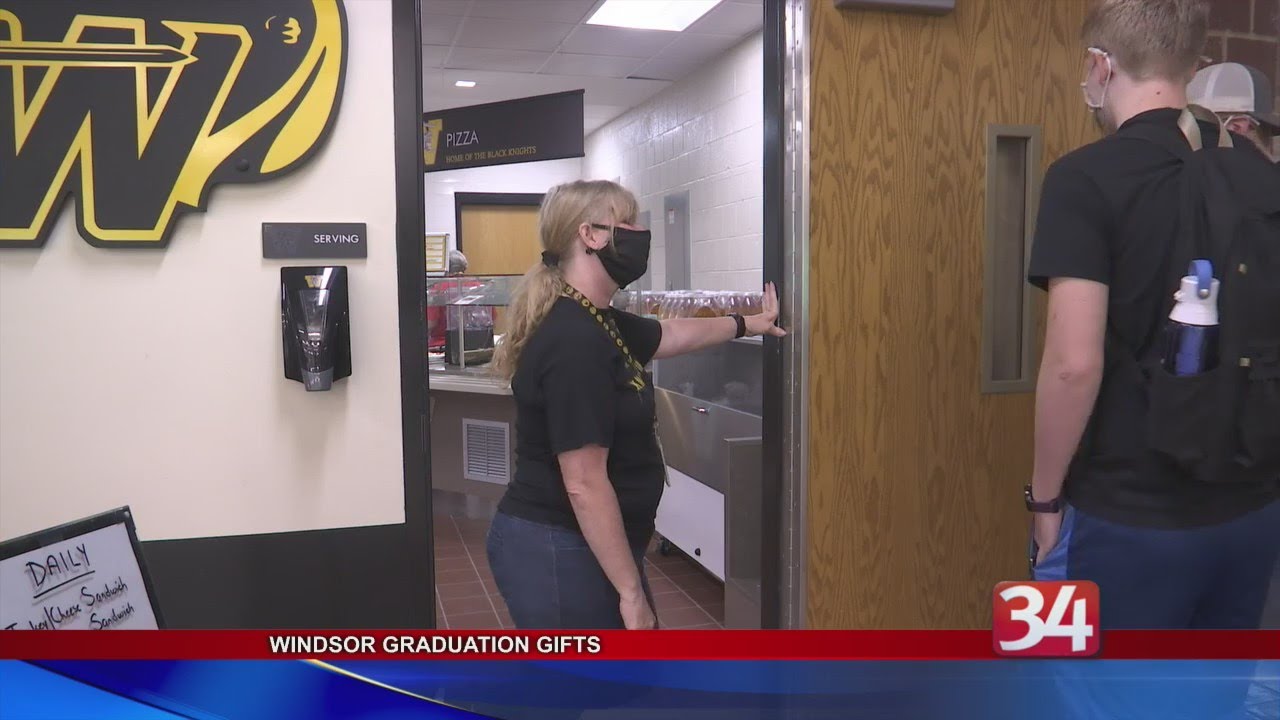 Windsor lunch monitor gives dream gifts to graduating seniors - YouTube