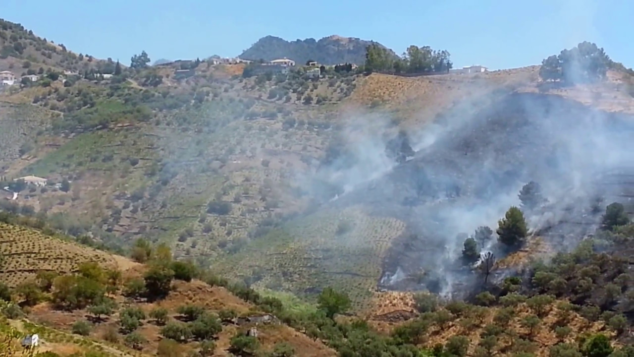 Fire in Campo, Competa - YouTube