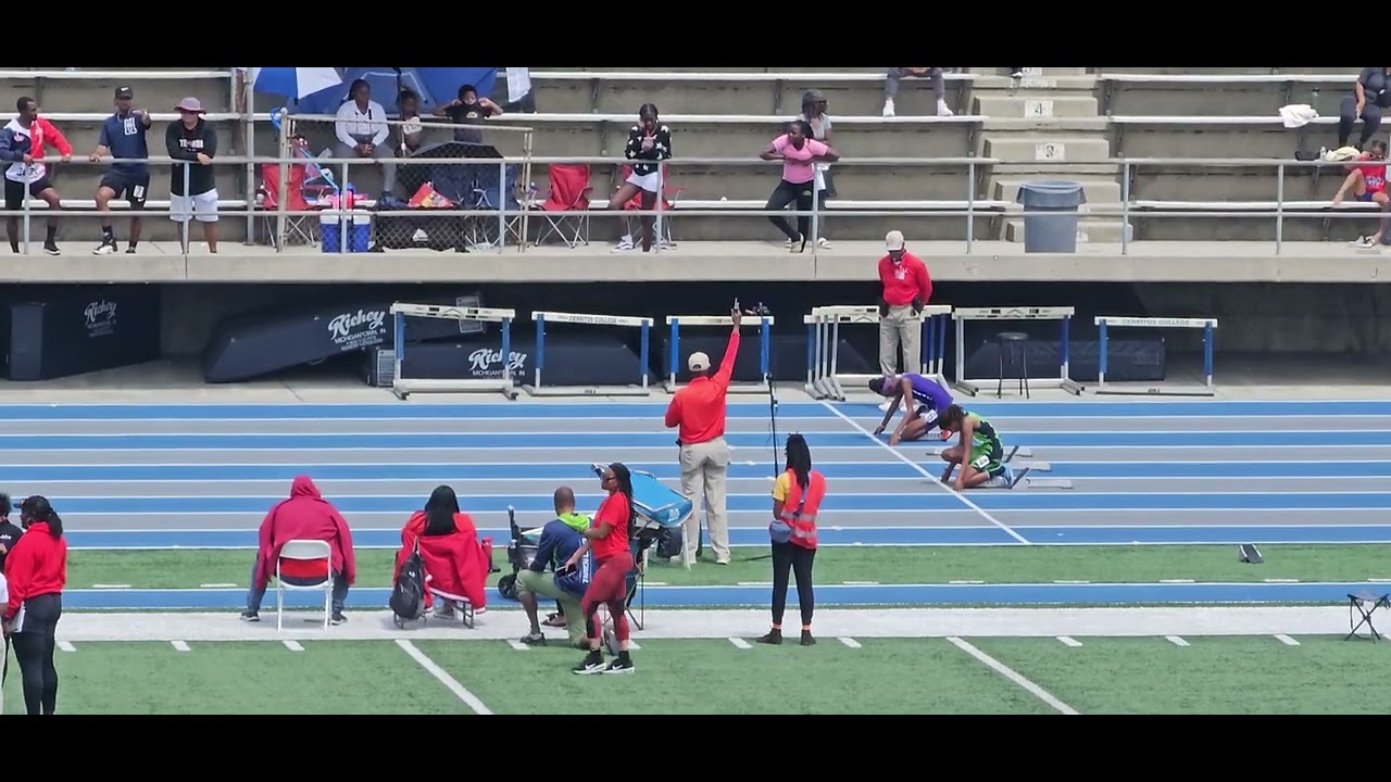 Xoë Carter- 80 meter hurdles. - YouTube