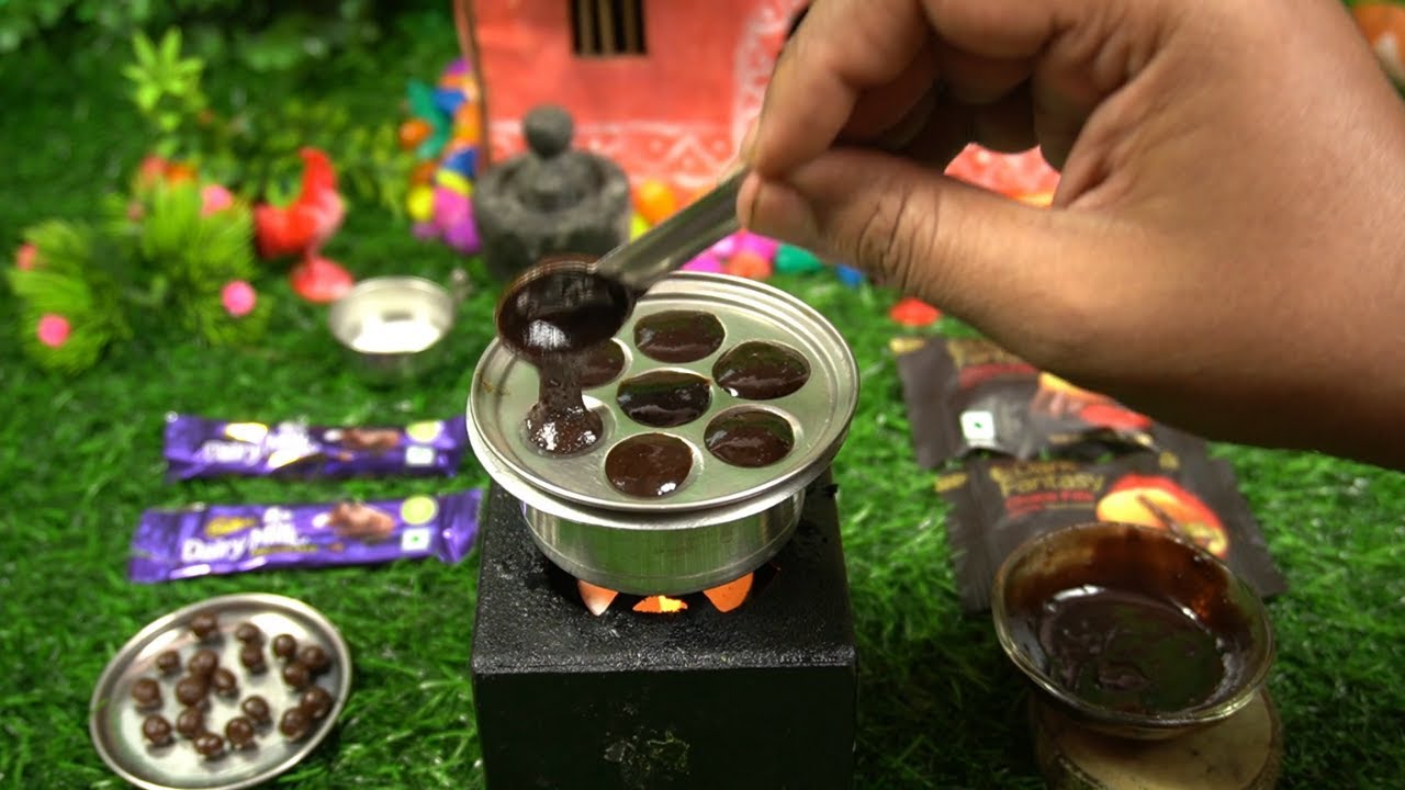 Miniature Choco Lava Idly || Mini Choco Lava Idly || tiny Choco Lava ...