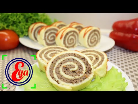 Нежный яичный рулет с паштетом из печени
