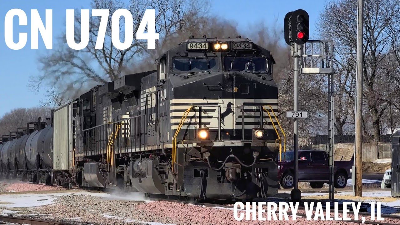 CN U704 with NS old logo D9 leader in Cherry Valley, IL, 2022-02-19 ...