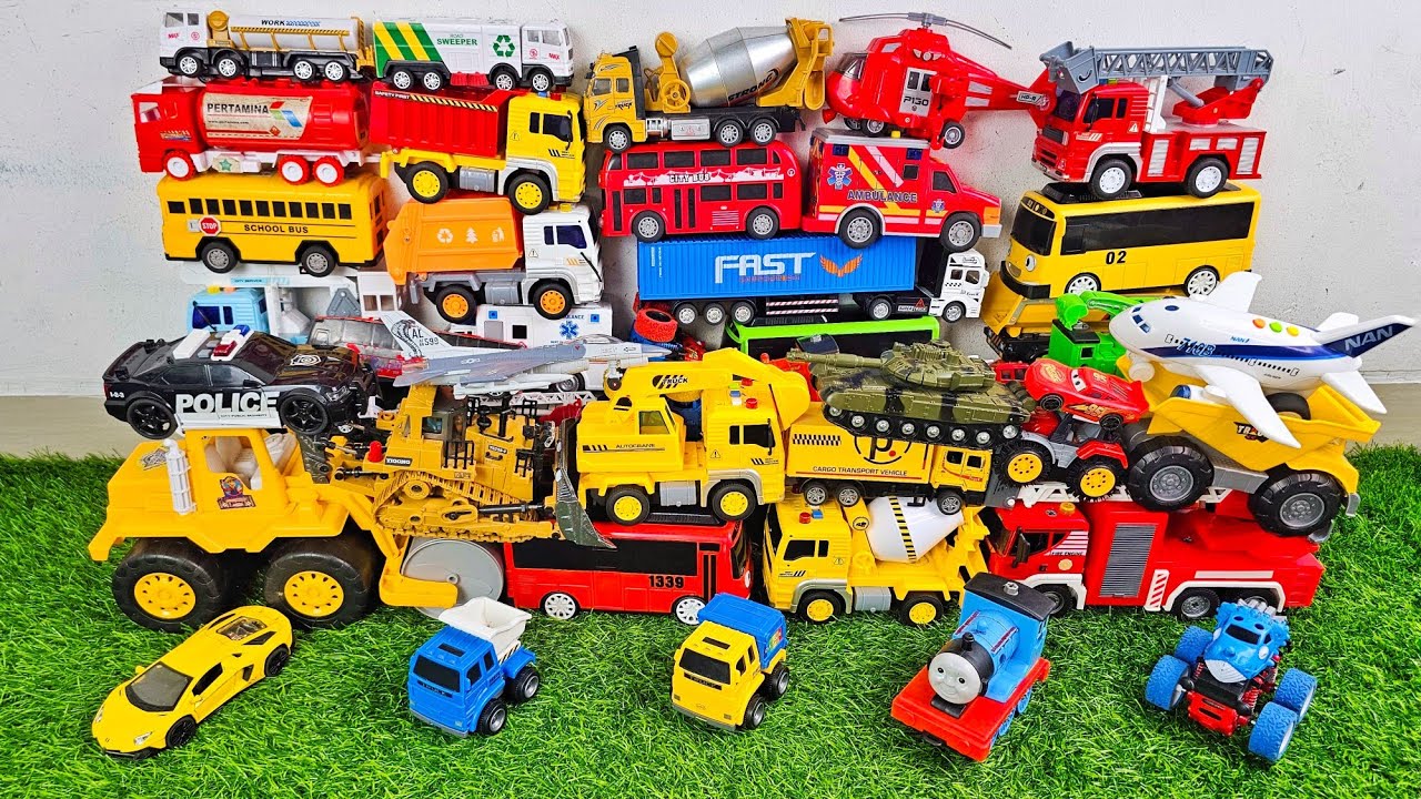 Mainan Mobil Mobilan, Truk Molen, Kapal Besar, Mobil Balap, Ambulance ...