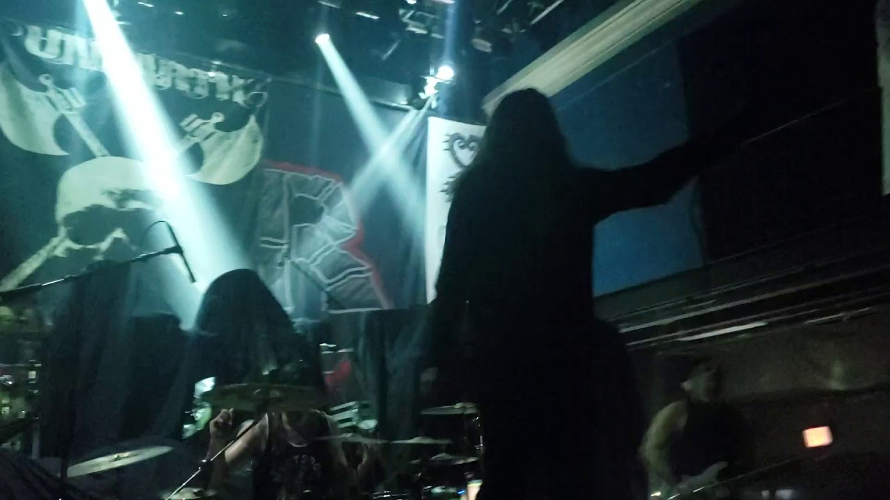 Unearth - Endless (930 Club 2019) - YouTube