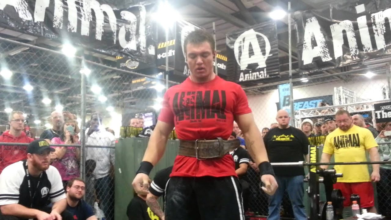 Jessie Norris misses a close 800 pound deadlift - YouTube