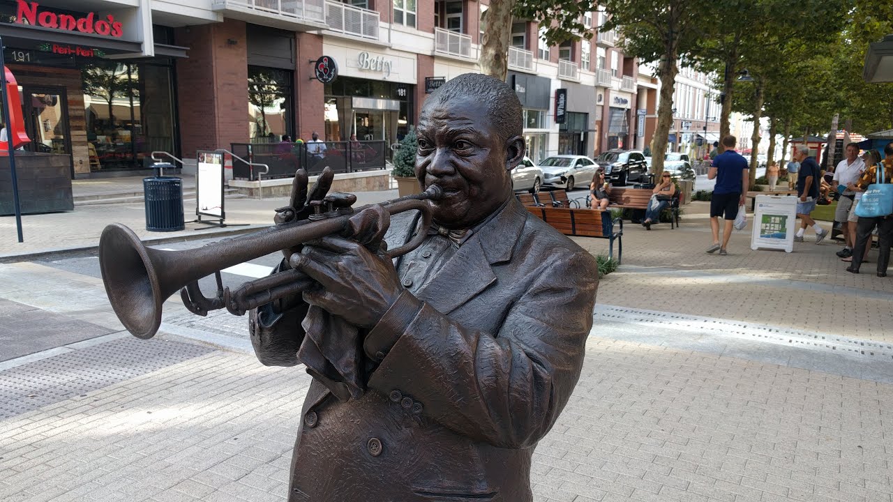 Louis Armstrong statue by Ivan Schwartz in National Harbor, Maryland ...