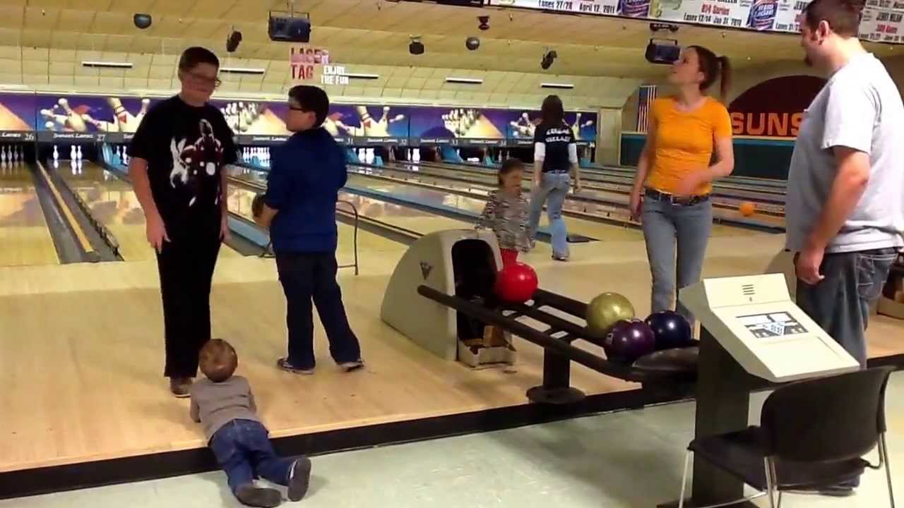Bowling Sunset Lanes Pekin. Il - YouTube