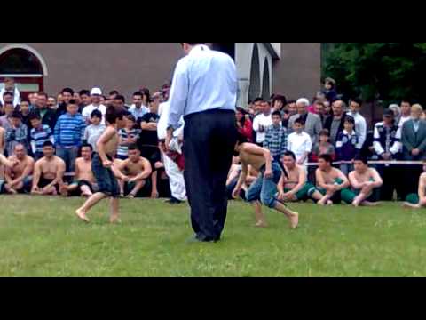 Mehmet Fatih Hacıoğlu ve Ahmet Tarık Hacıoğlu - Minikler Yağlı Güreş
