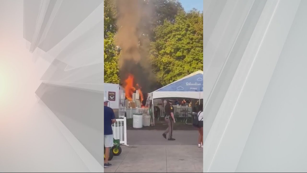 Iowa State Fair turkey stand grill goes up in flames - YouTube