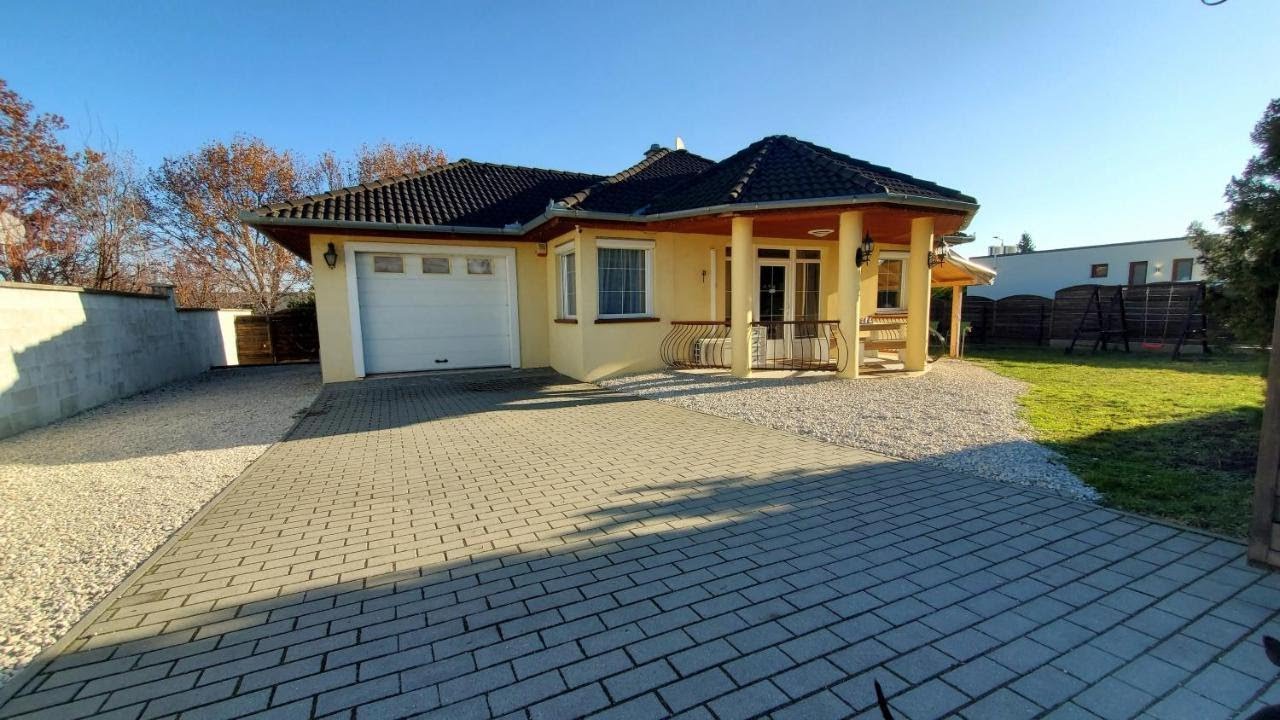 Siófok Private House, Siófok, Hungary - YouTube
