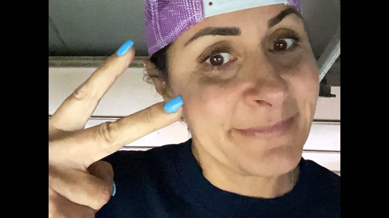 Danielle Salinger is live! - YouTube