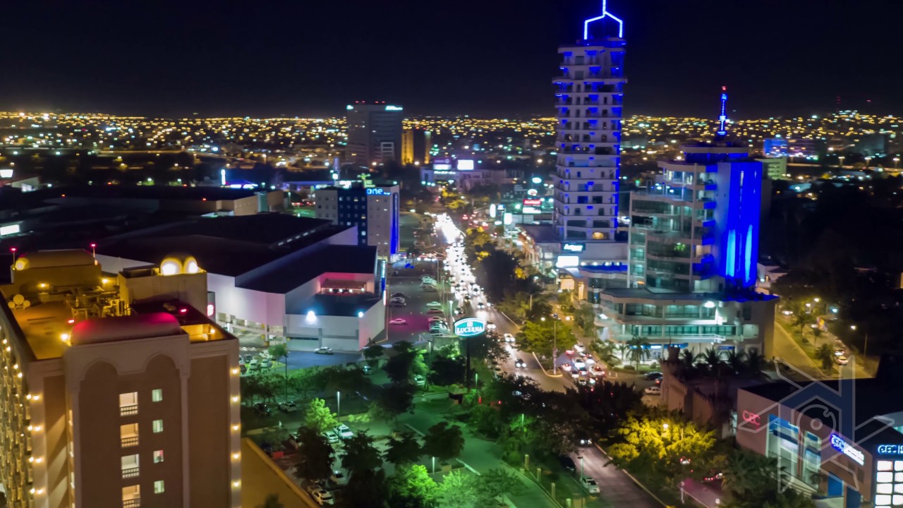 Culiacán - Parque las Riberas de noche - YouTube