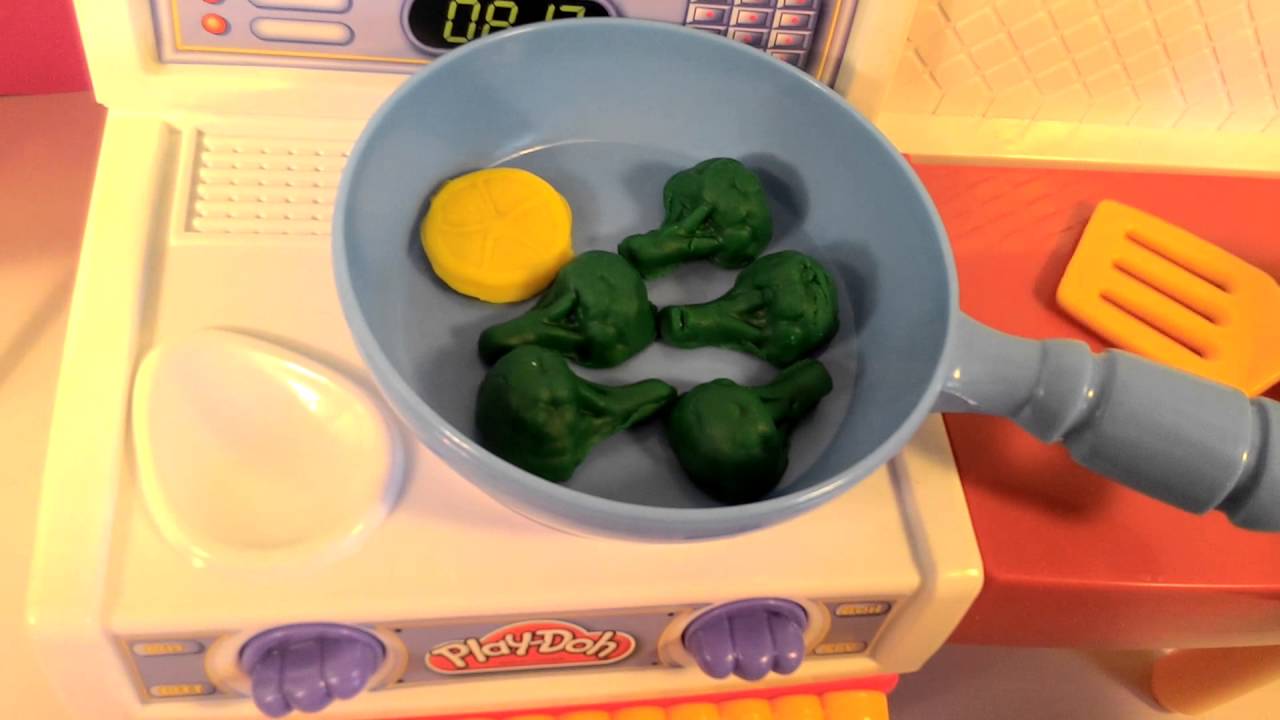 Playdough Pretennd Play Meal Time with Broccoli Chicken and Lemon - YouTube