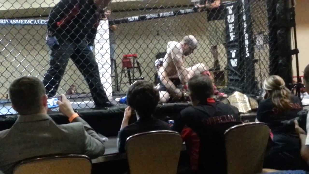 USAL Axel Collazo Vs Chris Oyola - YouTube
