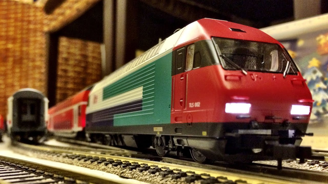 KCRC Re465 KTT ROCO 73416 DCC Sound - YouTube