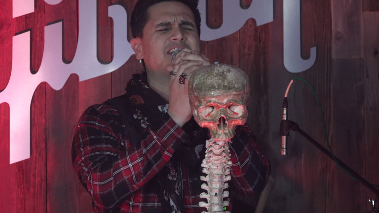 Showcase de Nuevo disco Emilio Garra con el tema A F L C G - YouTube