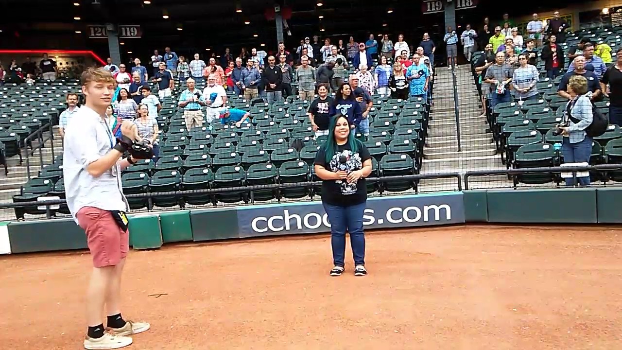 Star Spangled Banner sung by Mari Castaneda - YouTube