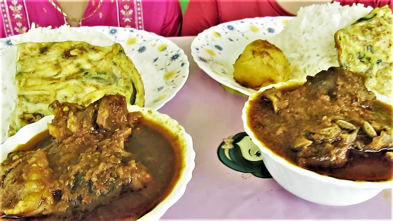 INDIAN RICE EATING WITH MUTTON CURRY AND EGG OMELETTE | KHASIR MANGSHO ...