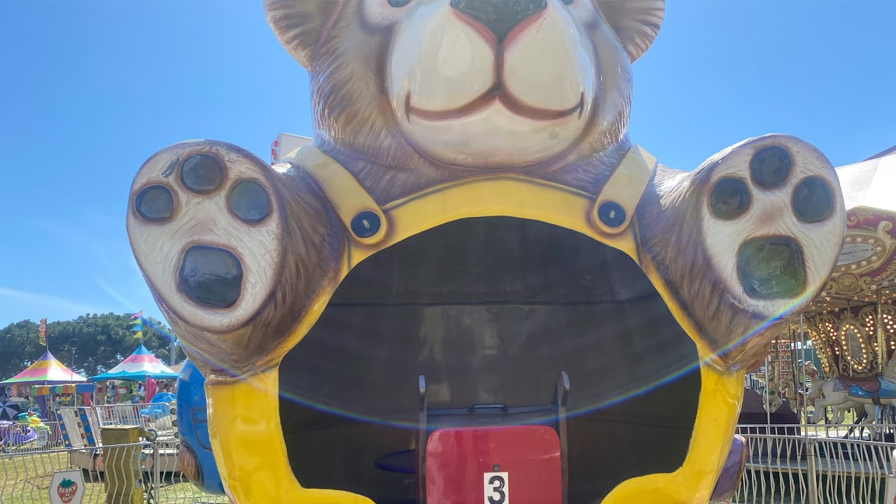 BEAR SPINNING RIDE IN MAYFAIR PARK - YouTube