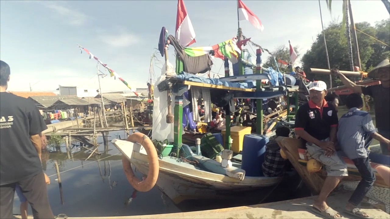 [FDBL 2016] Pesta Laut Desa Surya Bahari - YouTube