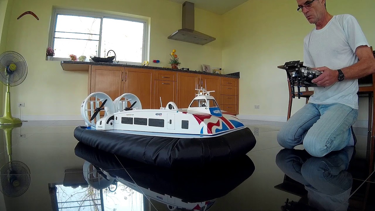 RC Hovercraft Griffon 12000TD Island Flyer maiden hover - YouTube