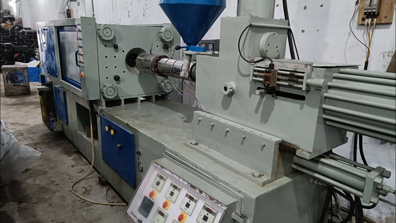 Plastic Injection Moulding Machine 600 Gram Vishavkarma Plastic Cooler ...