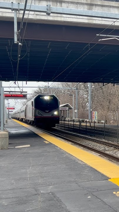 Slow moving Amtrak gives horn salute at south Attleboro! - YouTube
