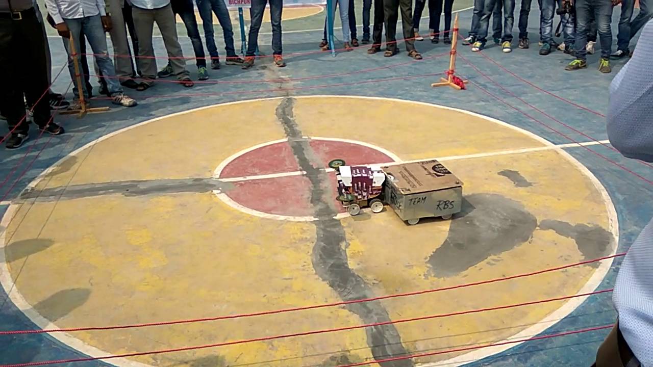 Amazing robot fight - YouTube