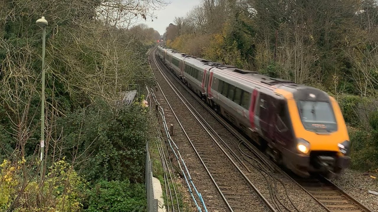 Class 220 Voyager | 220006 + 220010 | Cross Country - YouTube