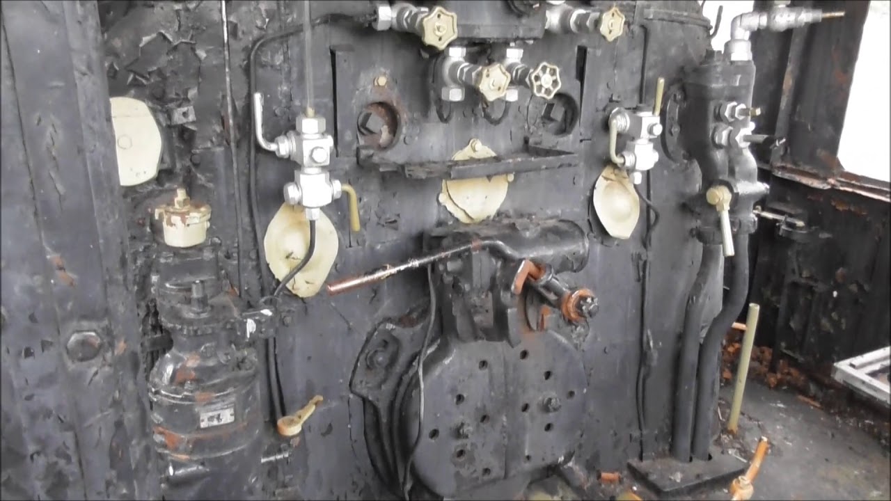 朽ちていくD51「999」 - YouTube