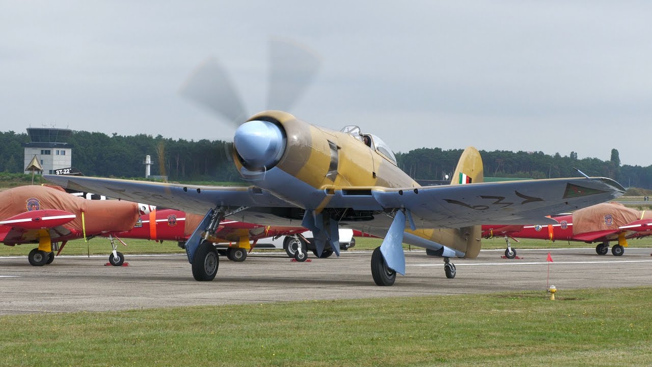 HAWKER SEA FURY FB10 - YouTube