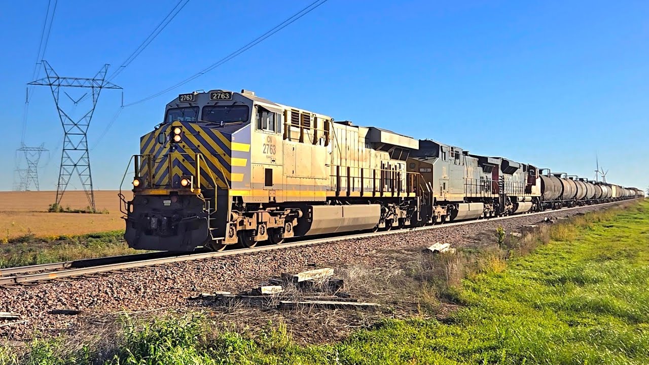 9-26-24 - Ex-CitiRail leads CN L571-91 West at Marcus, IA - YouTube