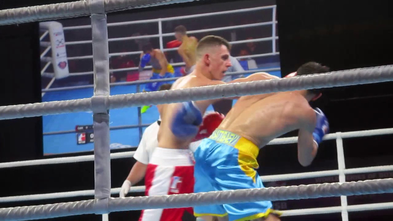 Niall Farrell - WORLD SERIES BOXING DEBUT - YouTube