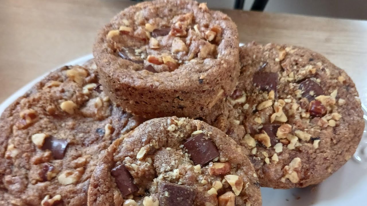 My best walnuts/pecan chocolate chip cookies with brown butter. - YouTube