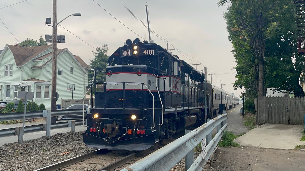 NJT 4101 NJDOT Heritage Unit EMD GP40PH-2 leading PVL 1631 at Anderson ...