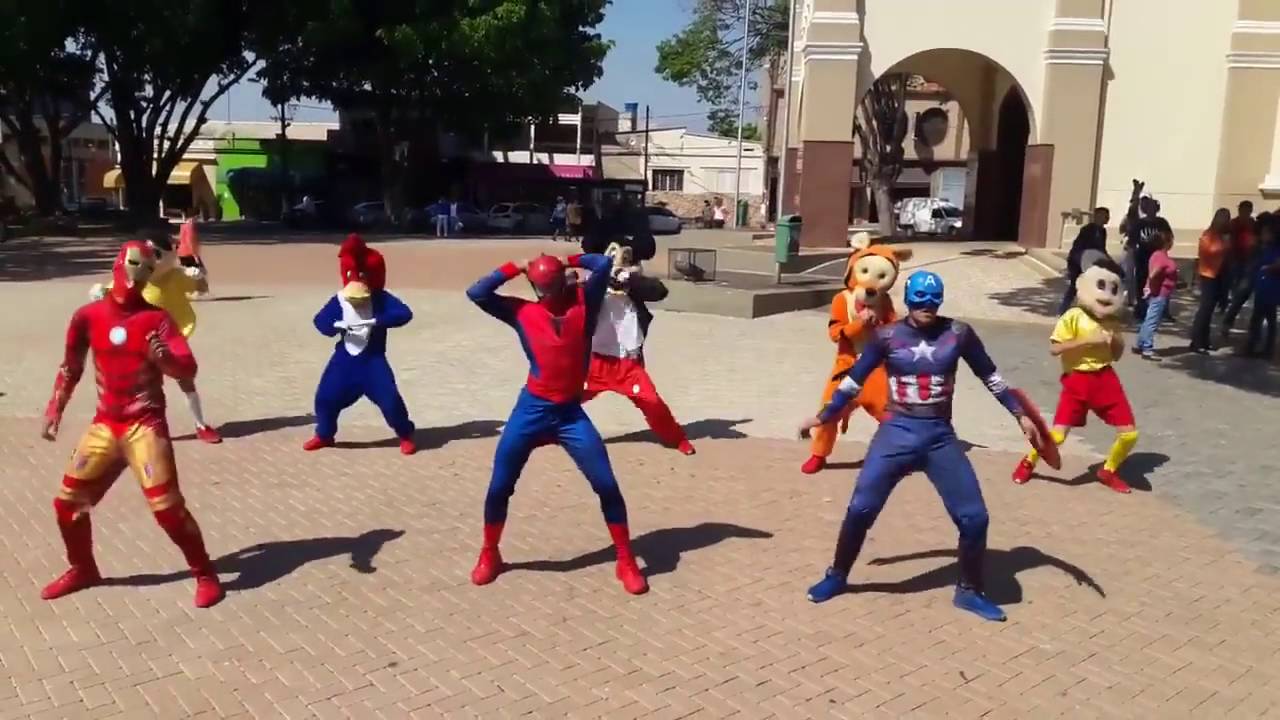 Superheroes Dancing Rihanna's Work Work Work - YouTube