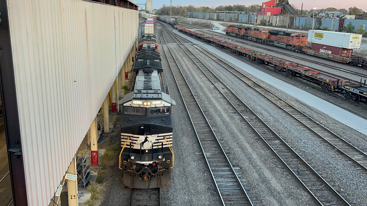 NS 4823 on BNSF Z-ATGSBD Entering the Springfield Missouri Rail Yard 11 ...