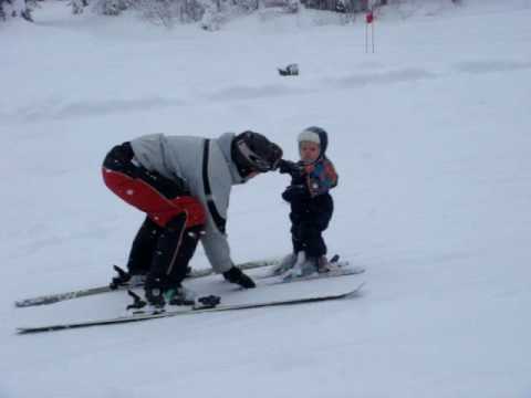Riley Skiing - YouTube