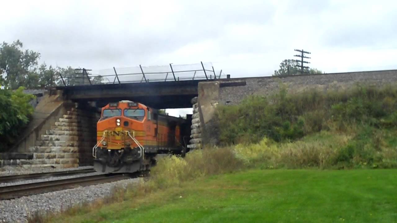 BNSF 5897 Taconite Train and BNSF 7424 Leads Stack w/ 2DPU's - YouTube