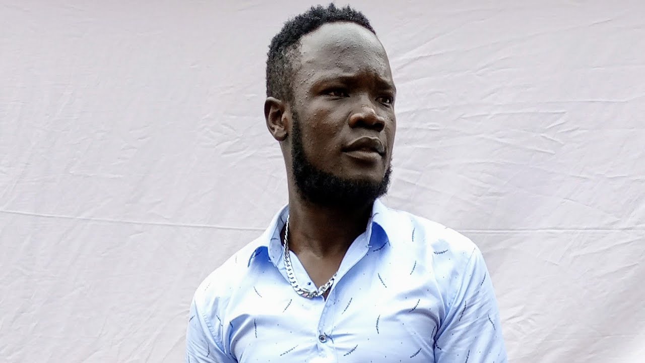 Mc Tonde live perfomance - YouTube