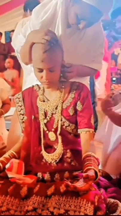 4000 करोड़ की संपत्ति दान करके मां बेटे ने ली जैन दीक्षा करोड़पति से