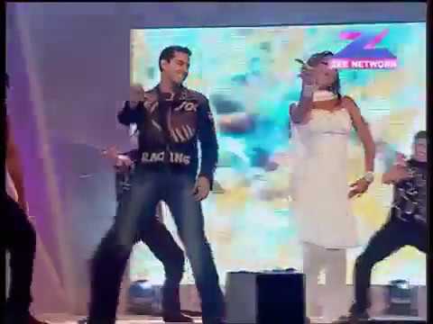 Zee Cine Awards 2004 SRK, Juhi, Priety   Hrithik's Dance
