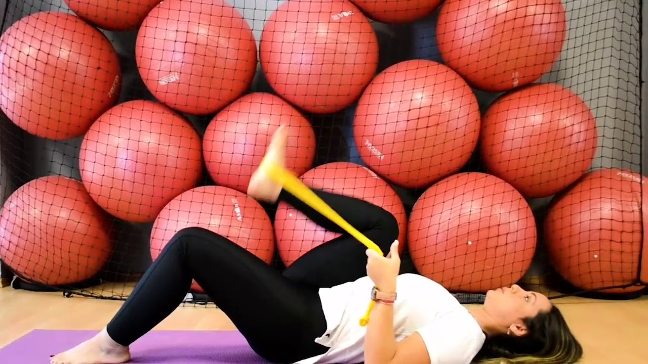 Γυμναστική στο σπίτι: Ασκήσεις για τα πόδια μετά το περπάτημα - YouTube