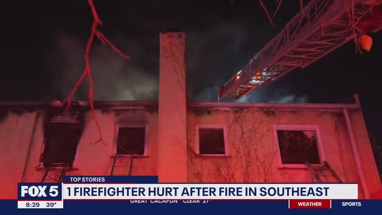 Firefighter hurt battling blaze in southeast DC - YouTube