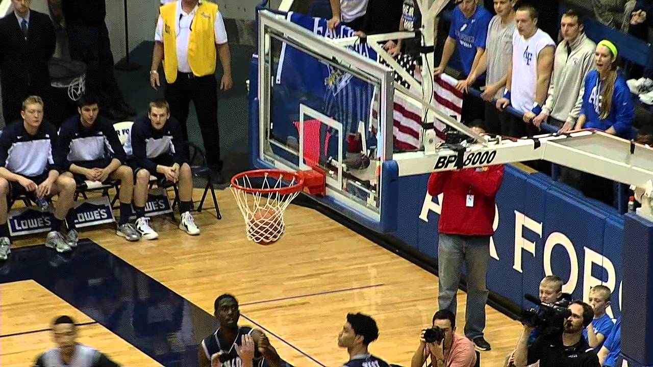Max Yon one of 3 Falcons with 6 first half point against Nevada - YouTube
